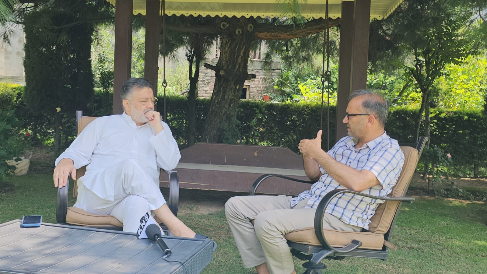 Kashmir News Service provides the most latest coverage and up to date ...