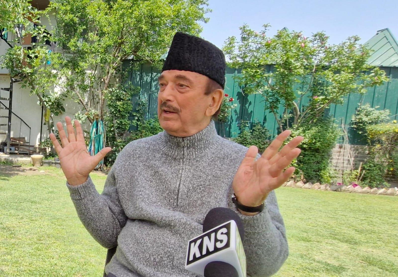 Ghulam Nabi Azad Condemns Pahalgam Attack, Hails Unity of Kashmiri Muslims
