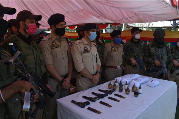Major Narco-millitant module busted by Baramulla Police, 10 arrested