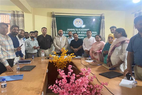 Director SCERT JK Inaugurates "Kashmiri E Dictionary