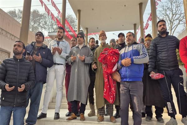 Tanvir Sadiq reviews arrangements at Qaid Mazar for upcoming birth ...