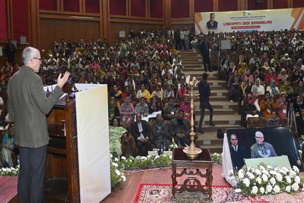 CM Omar Abdullah reaffirms commitment to strengthen JKRLM’s Umeed programme