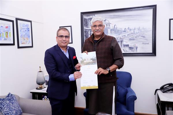 Tanvir Sadiq Meets Union Tourism Minister Gajendra Singh Shekhawat